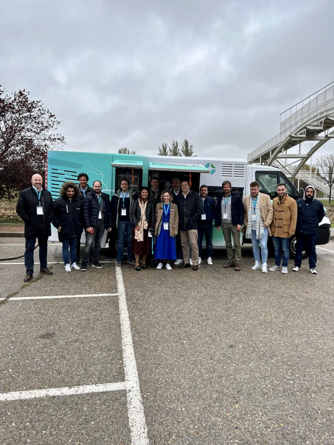 World's first ultra-fast, mobile EV-charging service entering Spanish ...